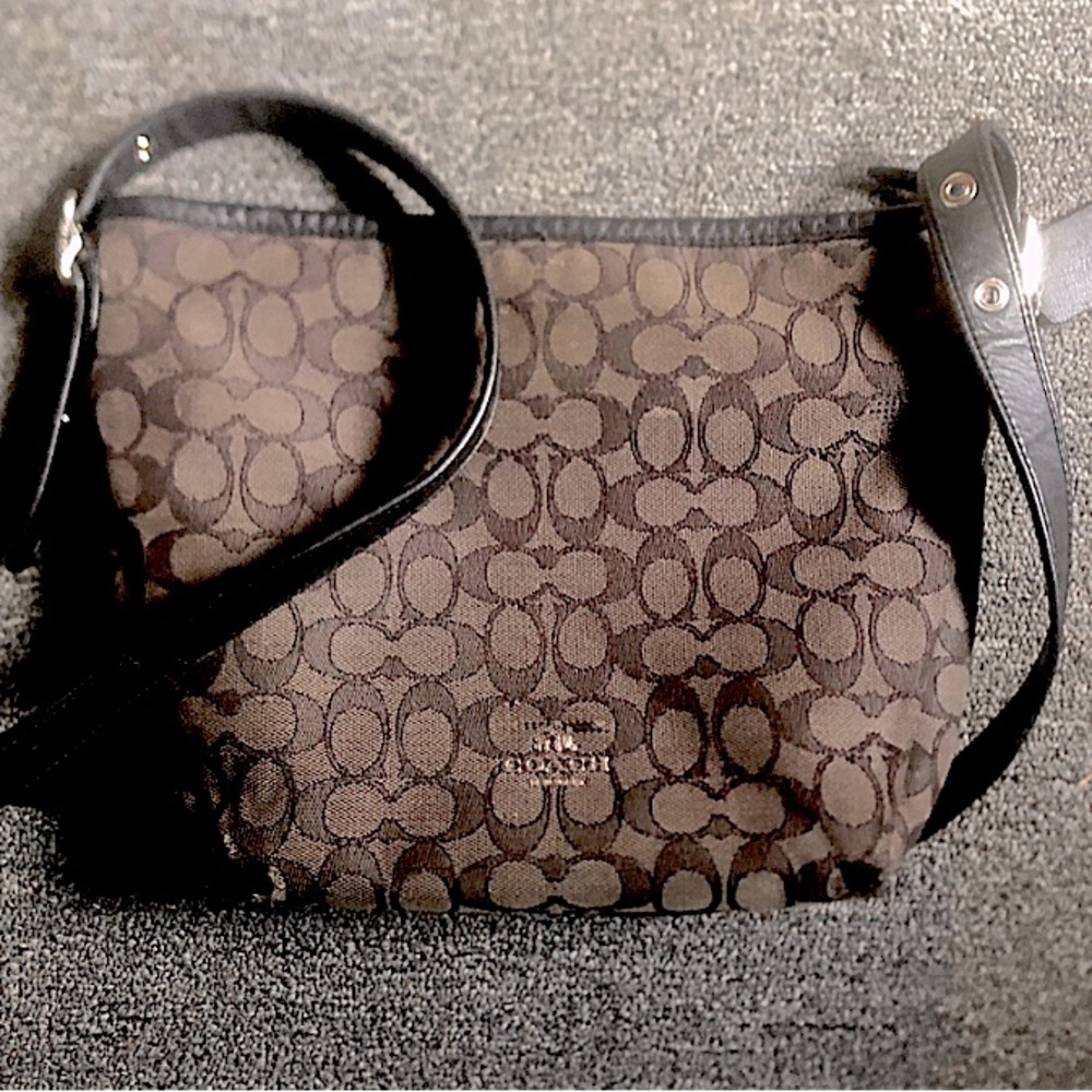 Vintage Coach Small Dufflette In Signature - Gem